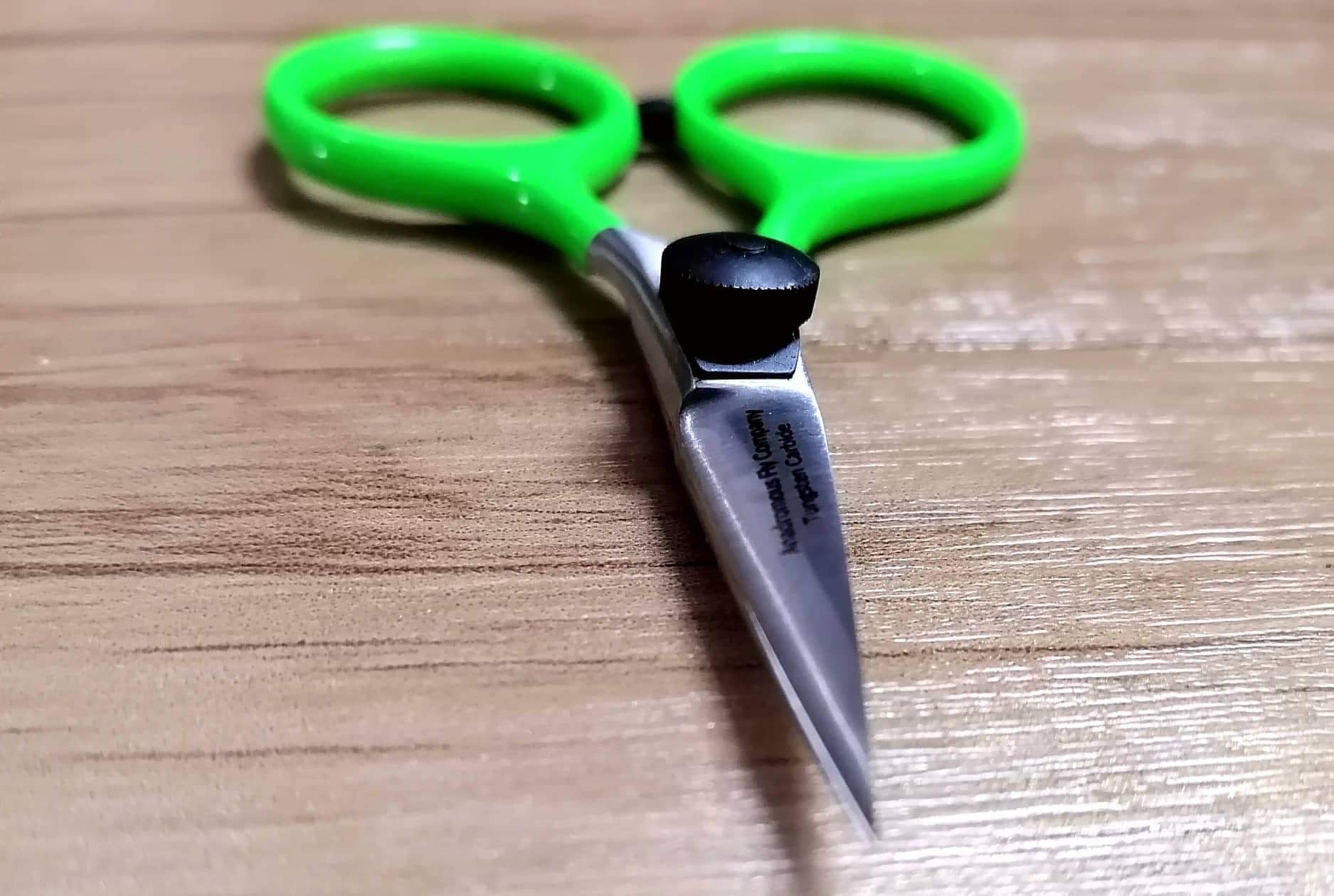 Razor Scissors Chartreuse 4" Tungsten Carbide | Anadromous Fly Company